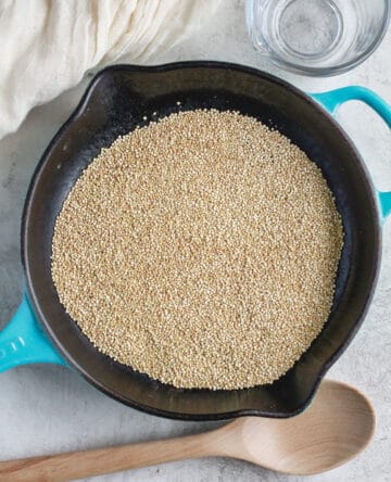 How to Make Quinoa Flour (Quick and Easy) - Dessert Done Light ...
