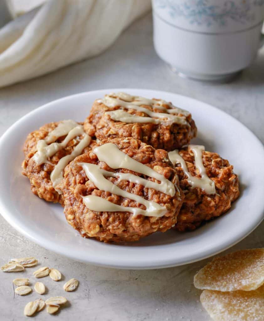 Oatmeal Ginger Cookies - Dessert Done Light | Desserts for your healthy ...